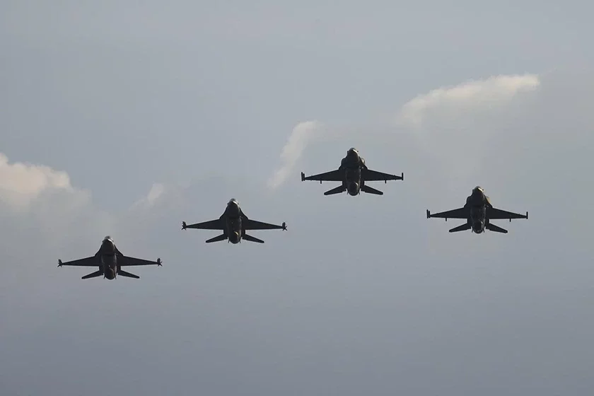 Истребитель F-16 американского производства разбился в Украине - WSJ - Медиа-Полесье - новости и ...